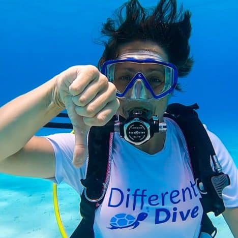 Les signes de plongée pour mieux communiquer | Different Dive